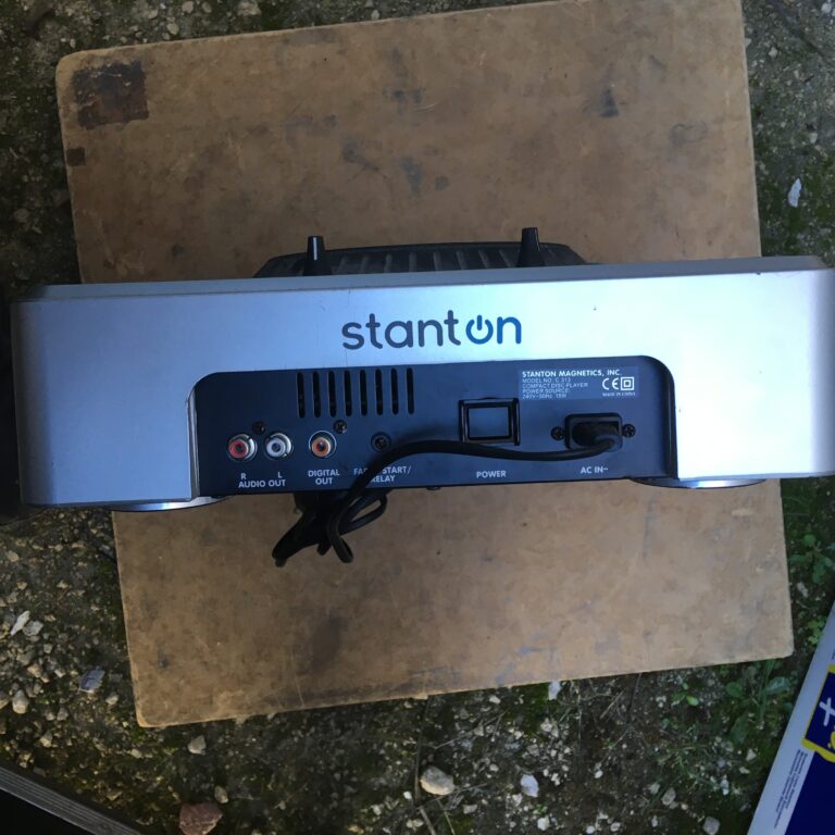 Lecteur CD 314 Stanton - By dreamiX