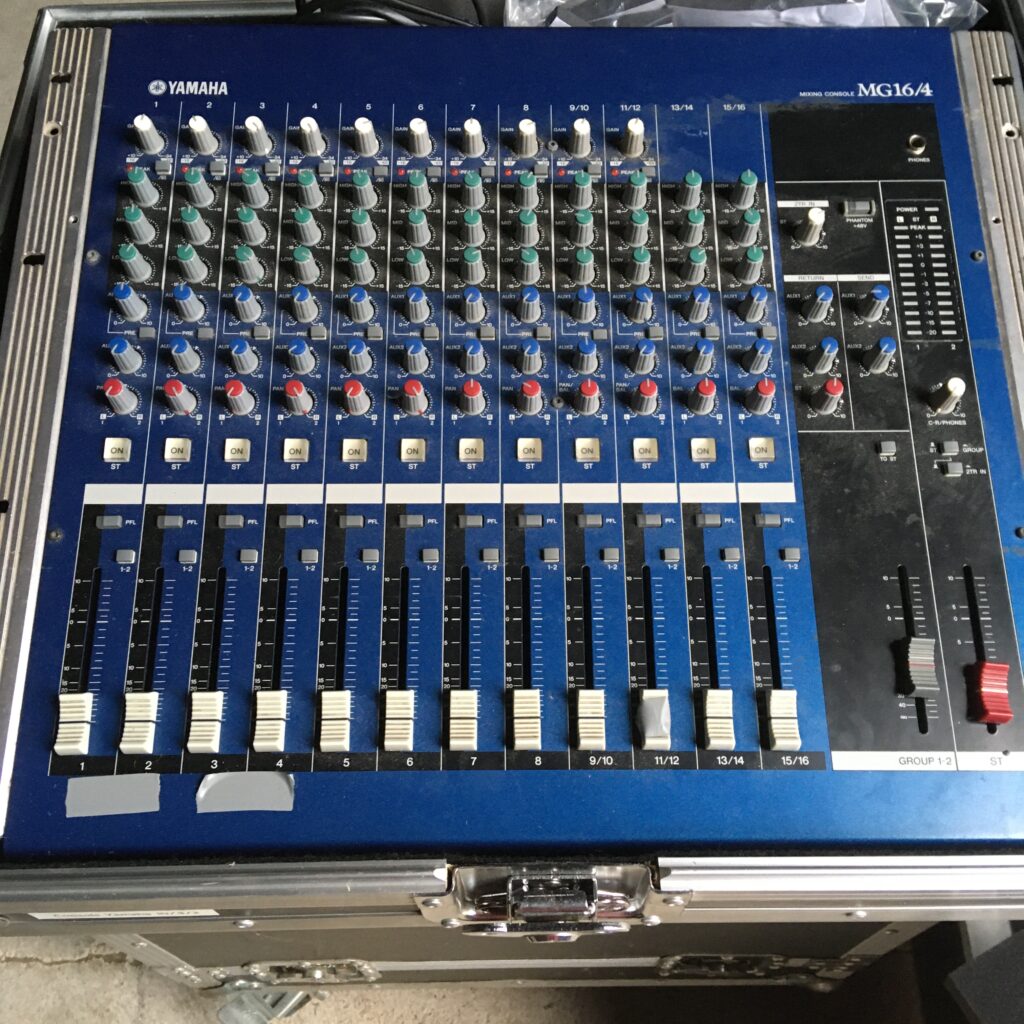 Console MG 16/4 Yamaha - By dreamiX