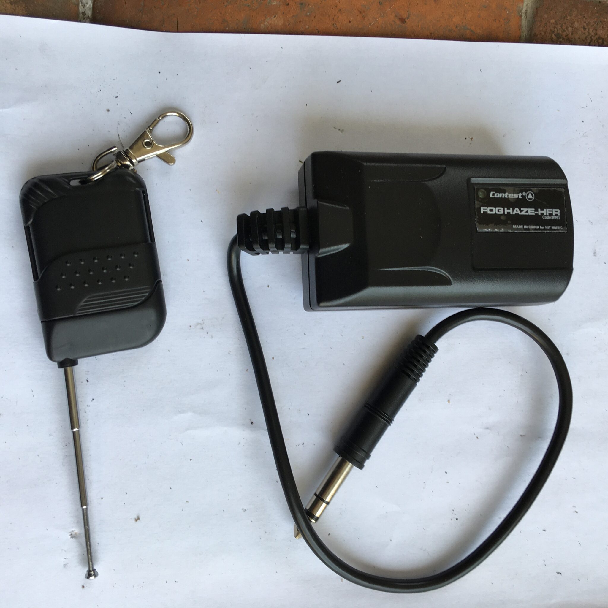 Télécommande HF pour machine à fumée - By dreamiX