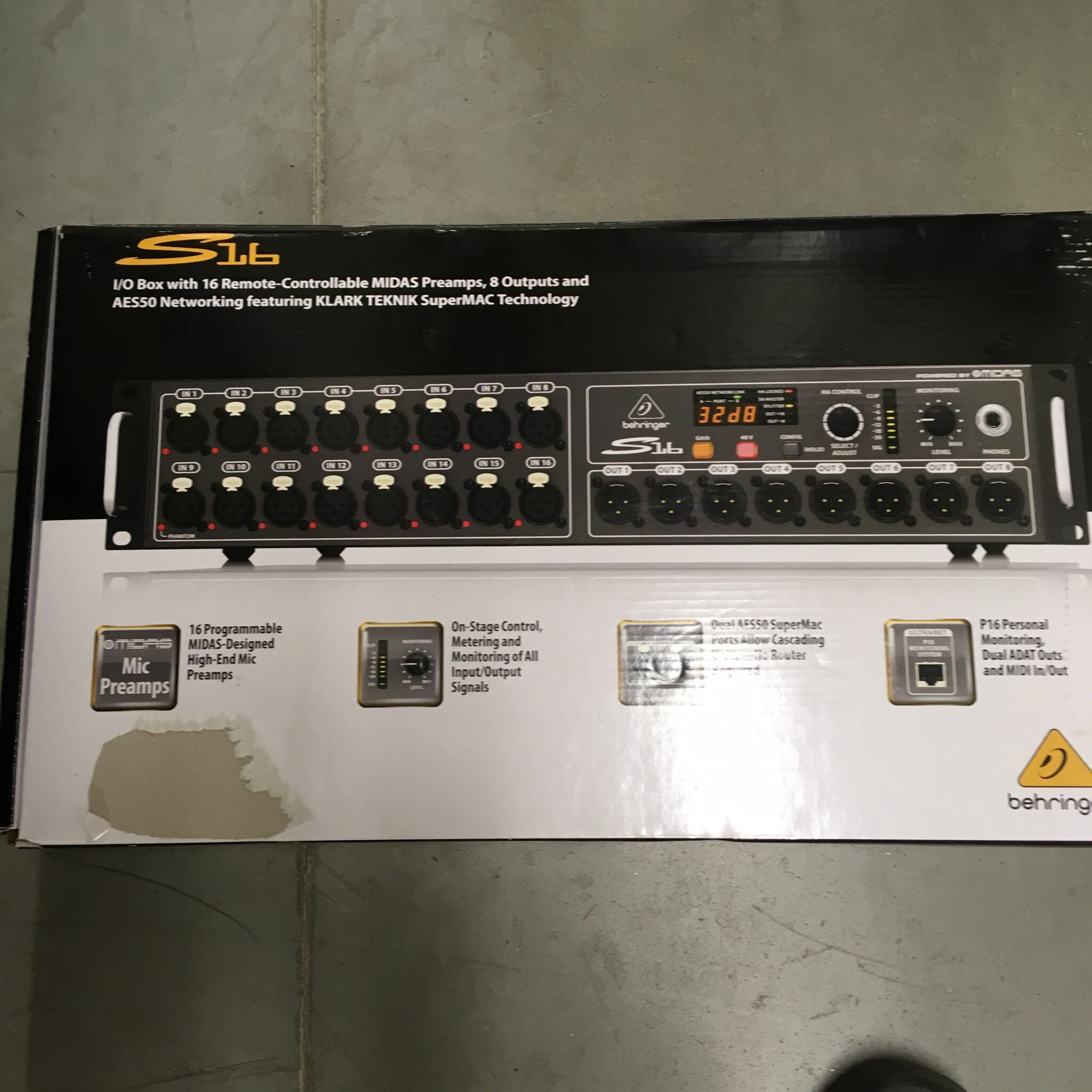 Boitier de Scène numérique S 16 Behringer - By dreamiX