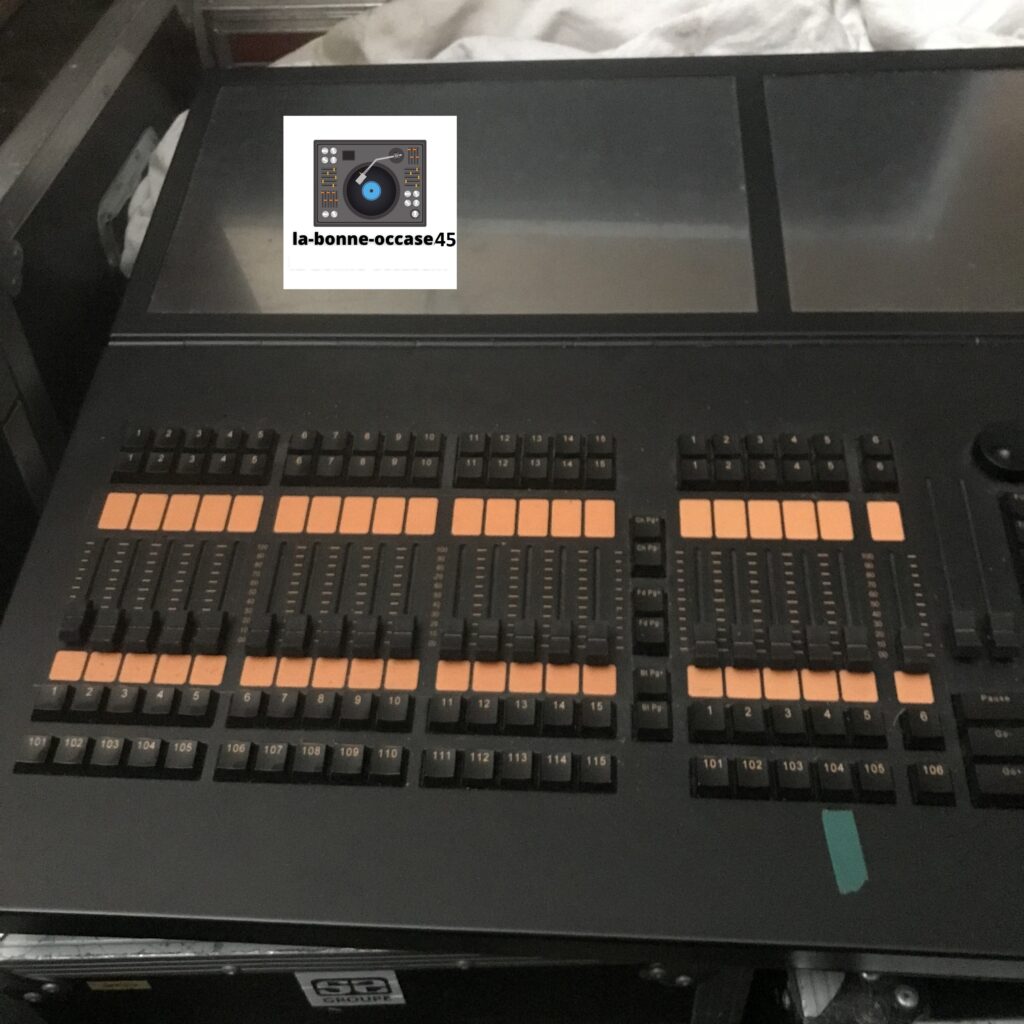 Console lumière Grand MA 2 - By dreamiX