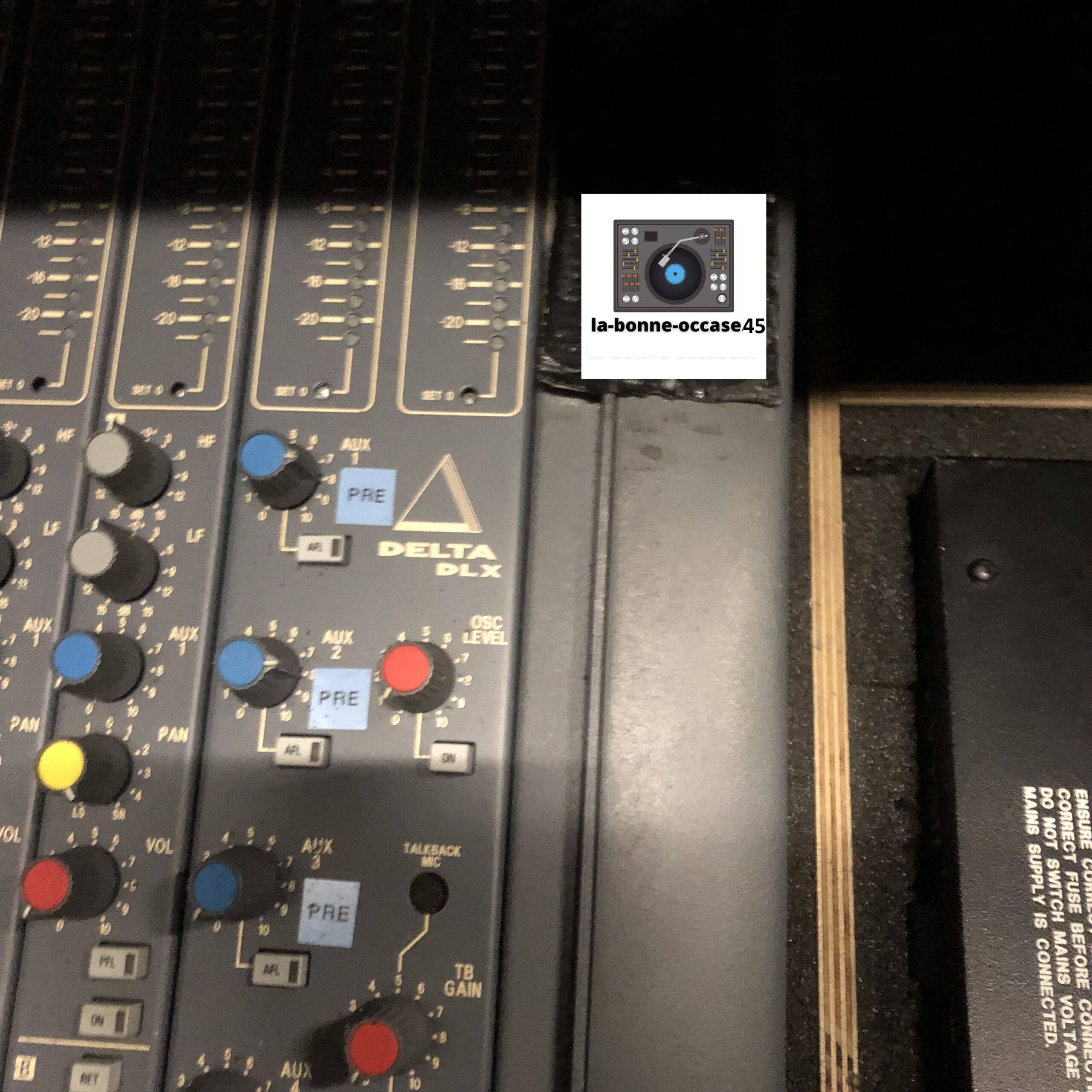 Console Delta 8/8/2 Soundcraft - By dreamiX